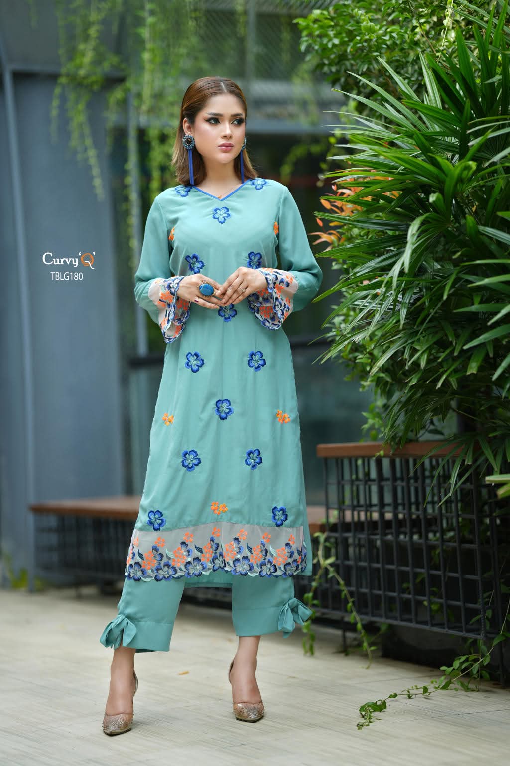 CurvyQ Fashion | Home