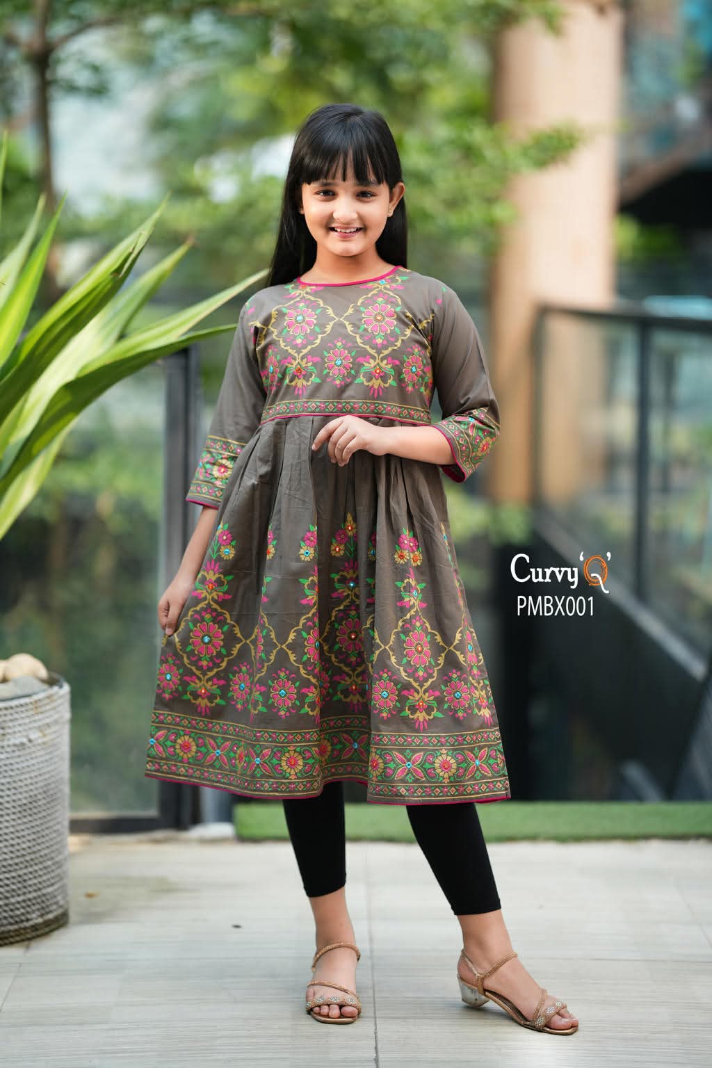 CurvyQ Fashion | Home