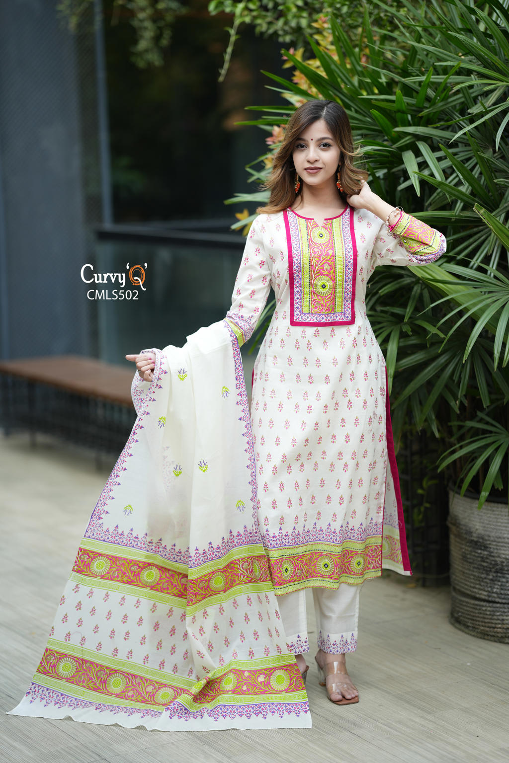 CurvyQ Fashion | Contact Us