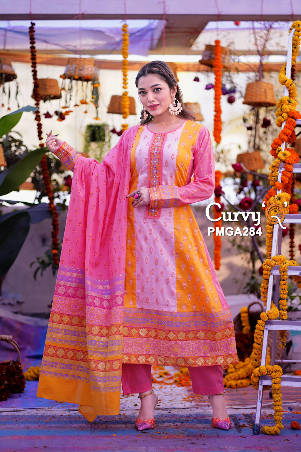 CurvyQ Fashion | Contact Us